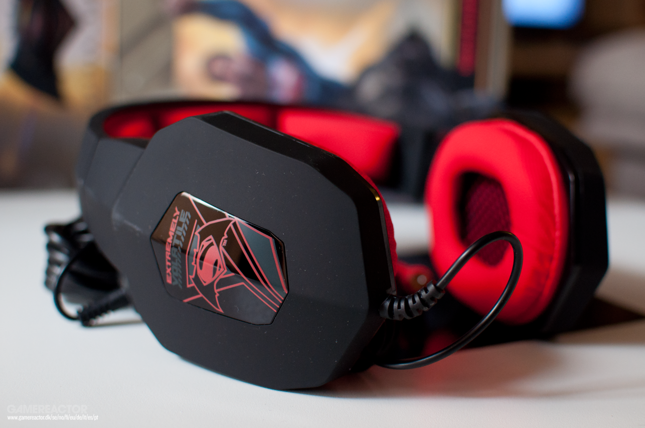 El headset de Batman v Superman, de cerca