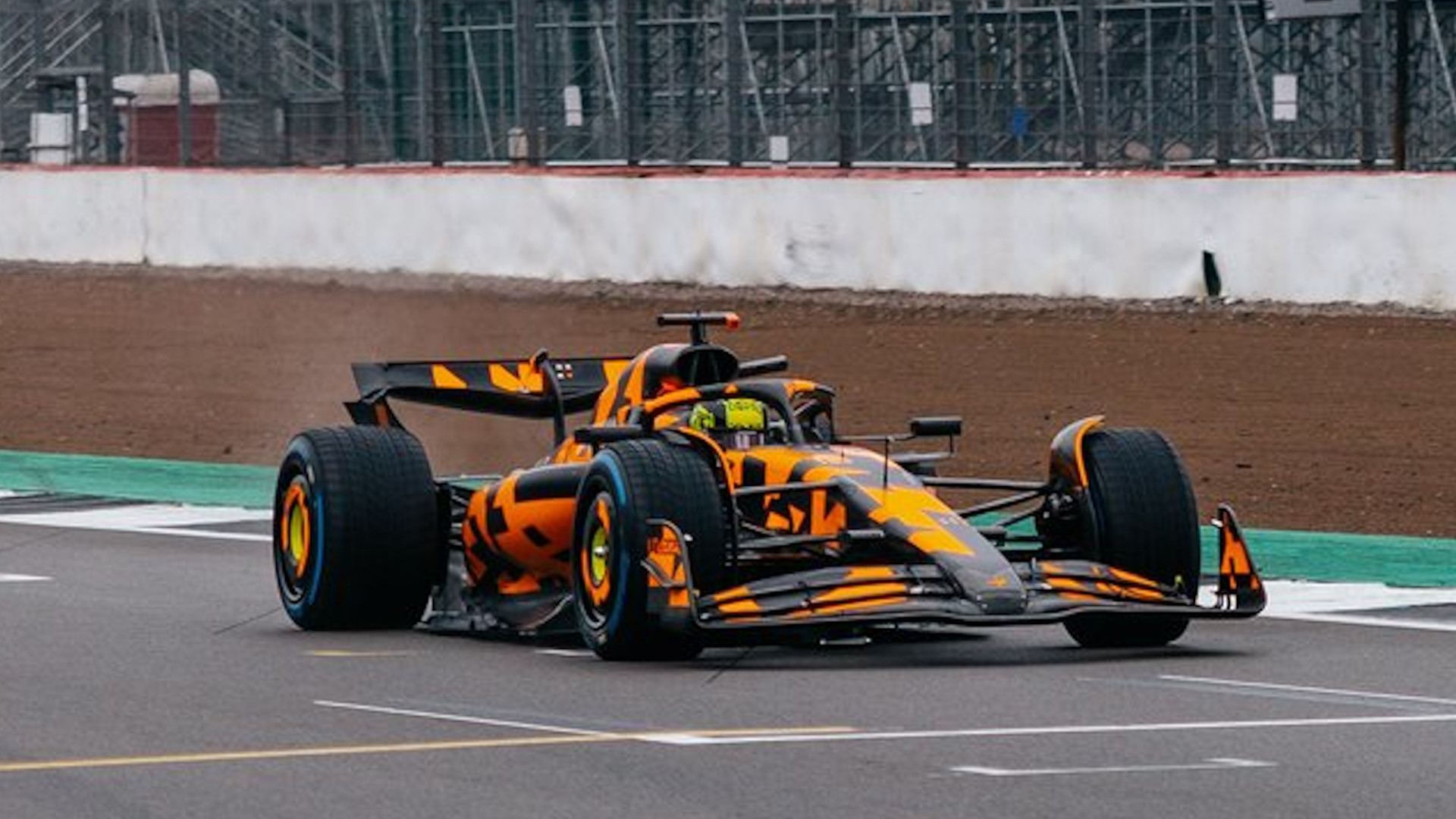 McLaren revela el nuevo coche para Lando Norris y Oscar Piastri