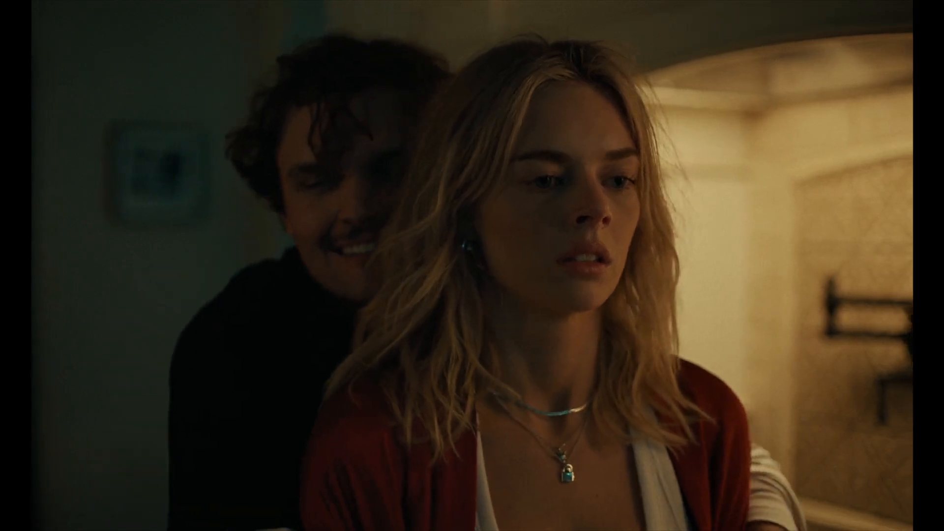 Borderline reúne a Samara Weaving y a Ray Nicholson en un thriller ...