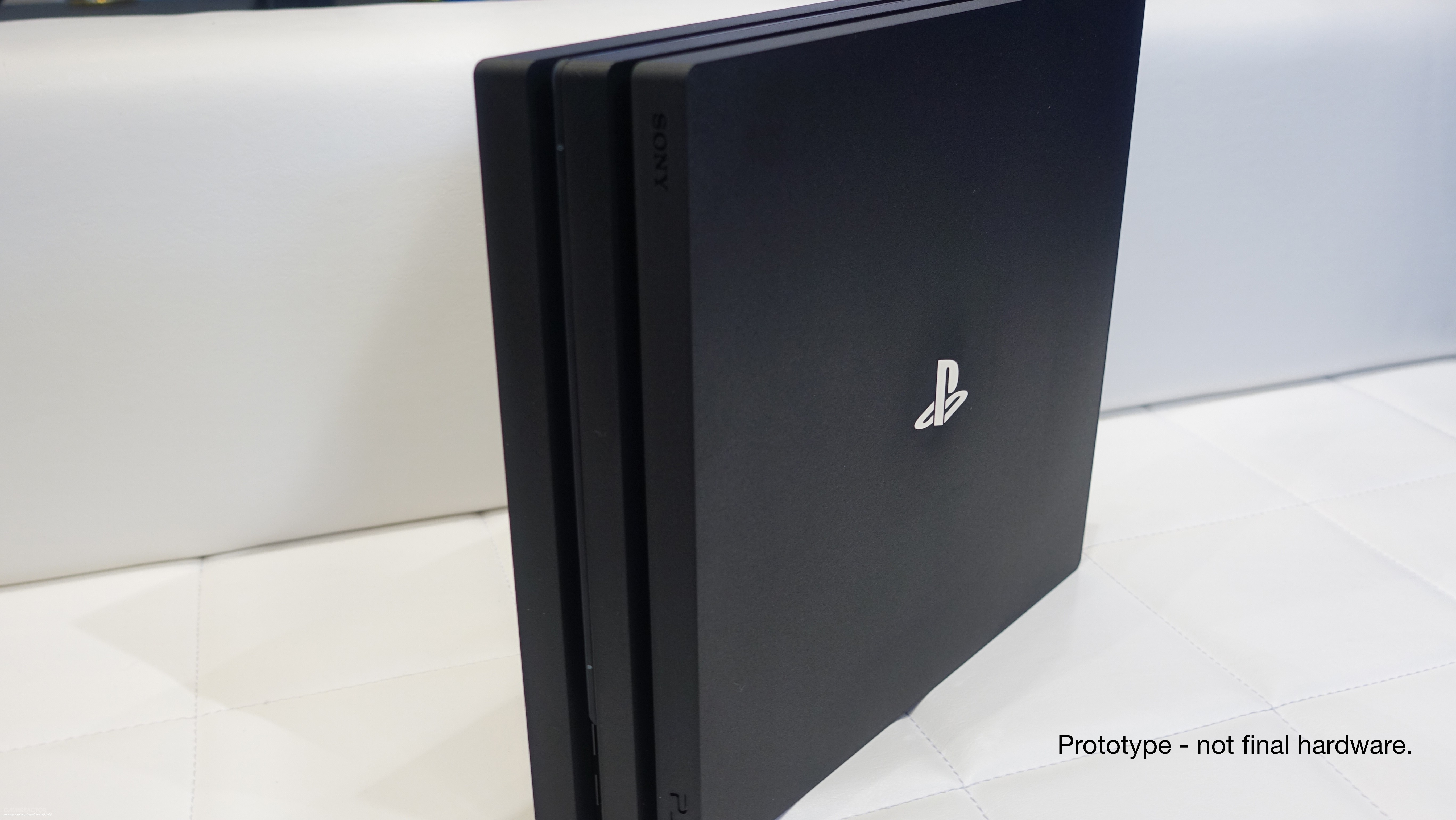 Nuestras fotos de la PS4 Pro