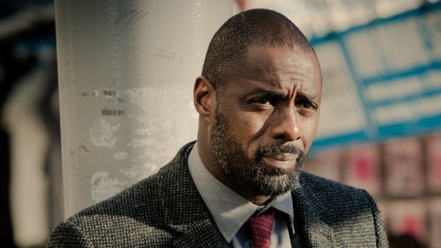 «No intentemos convertir a [James Bond] en un personaje "woke"», dice ...