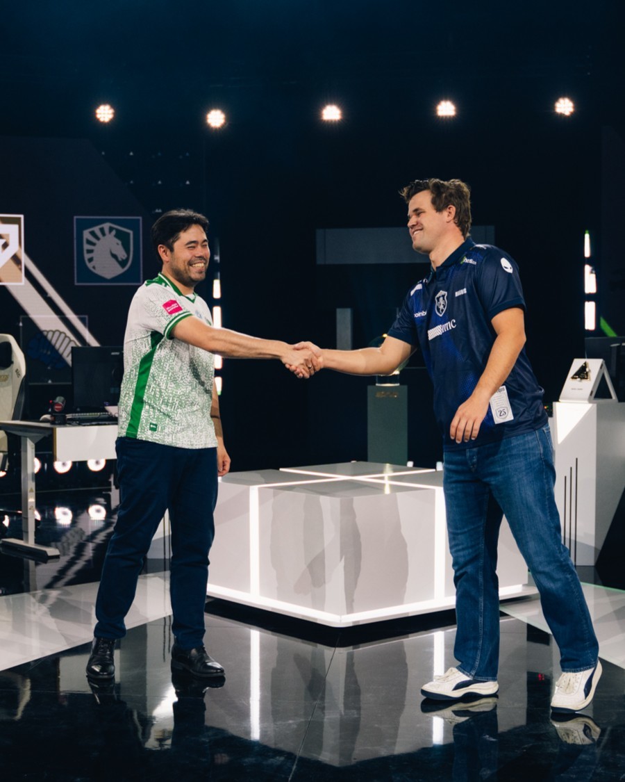 Magnus Carlsen se enfrenta a Alireza Firouzja en la final de la Copa del Mundo de Ajedrez ...