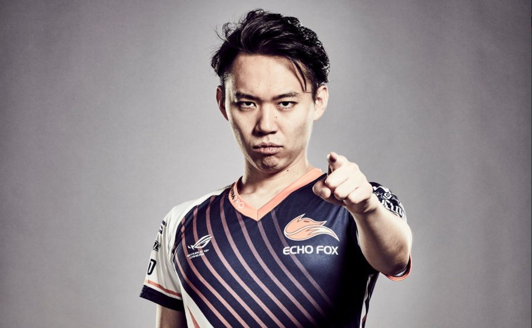 Punk cae en la final de Street Fighter V Evo