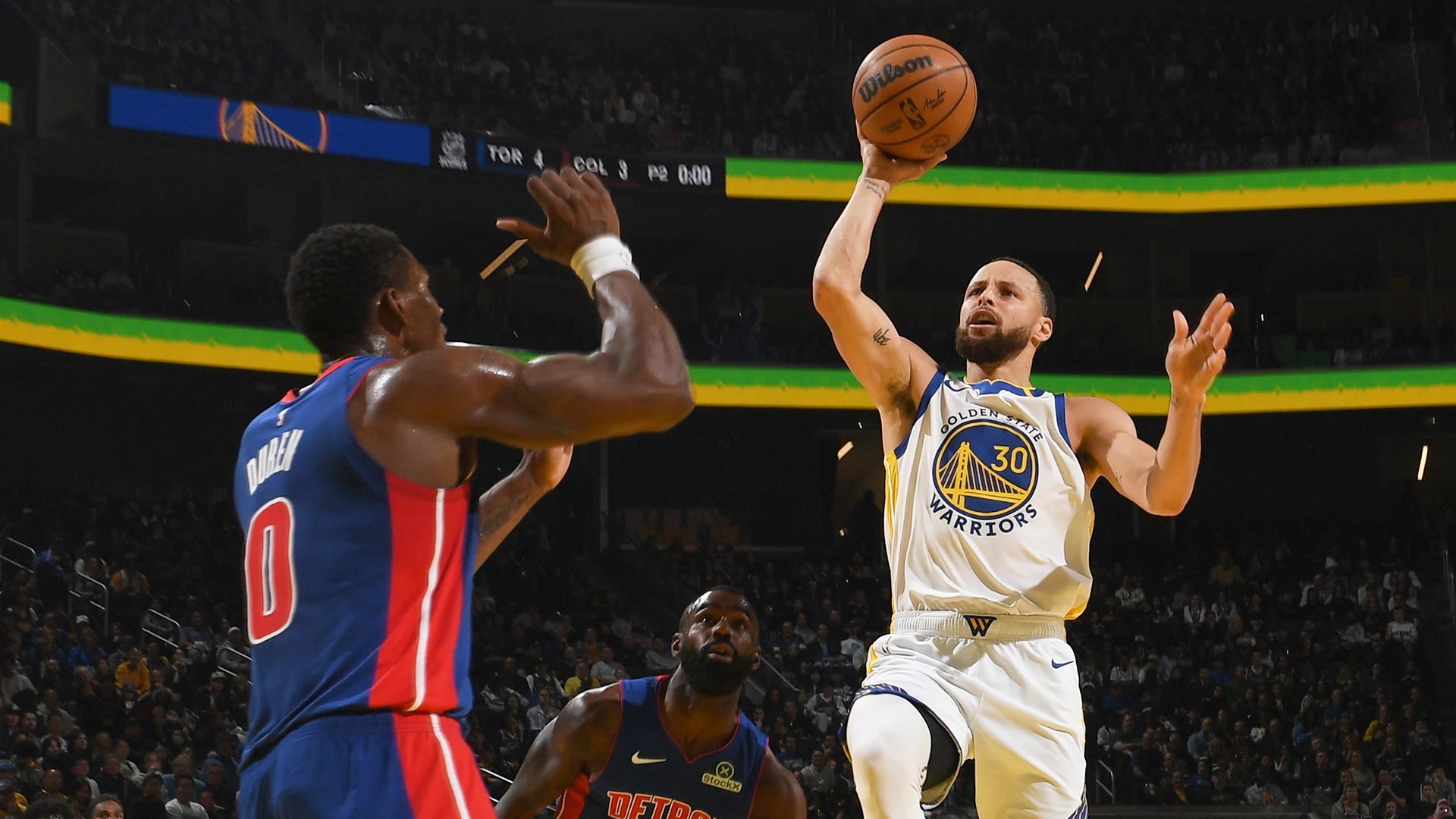 Stephen Curry alcanza los 25.000 puntos en la NBA y está a nada de los 4.000 triples