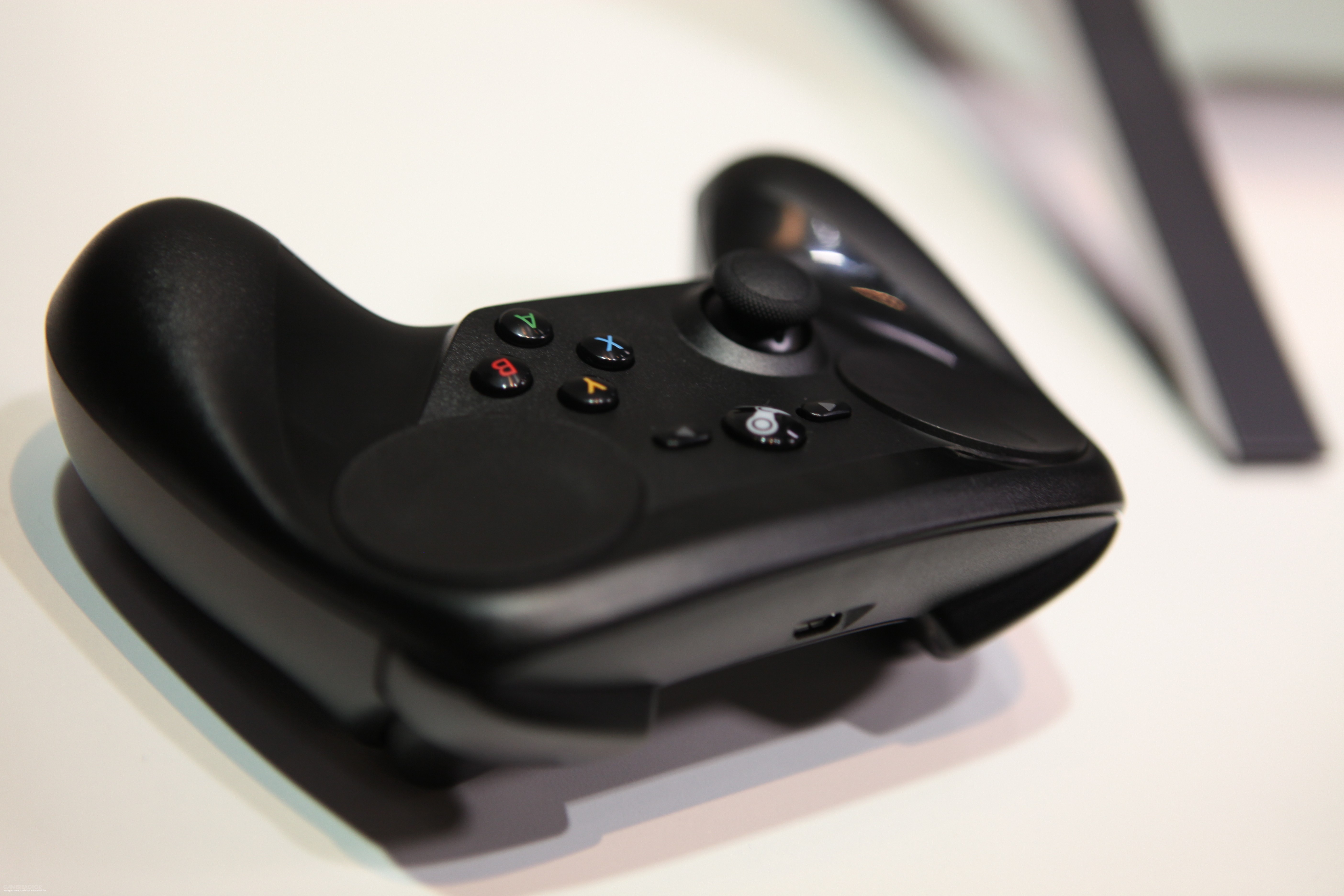 Precio y fecha del mando Steam Controller, fotos y specs finales