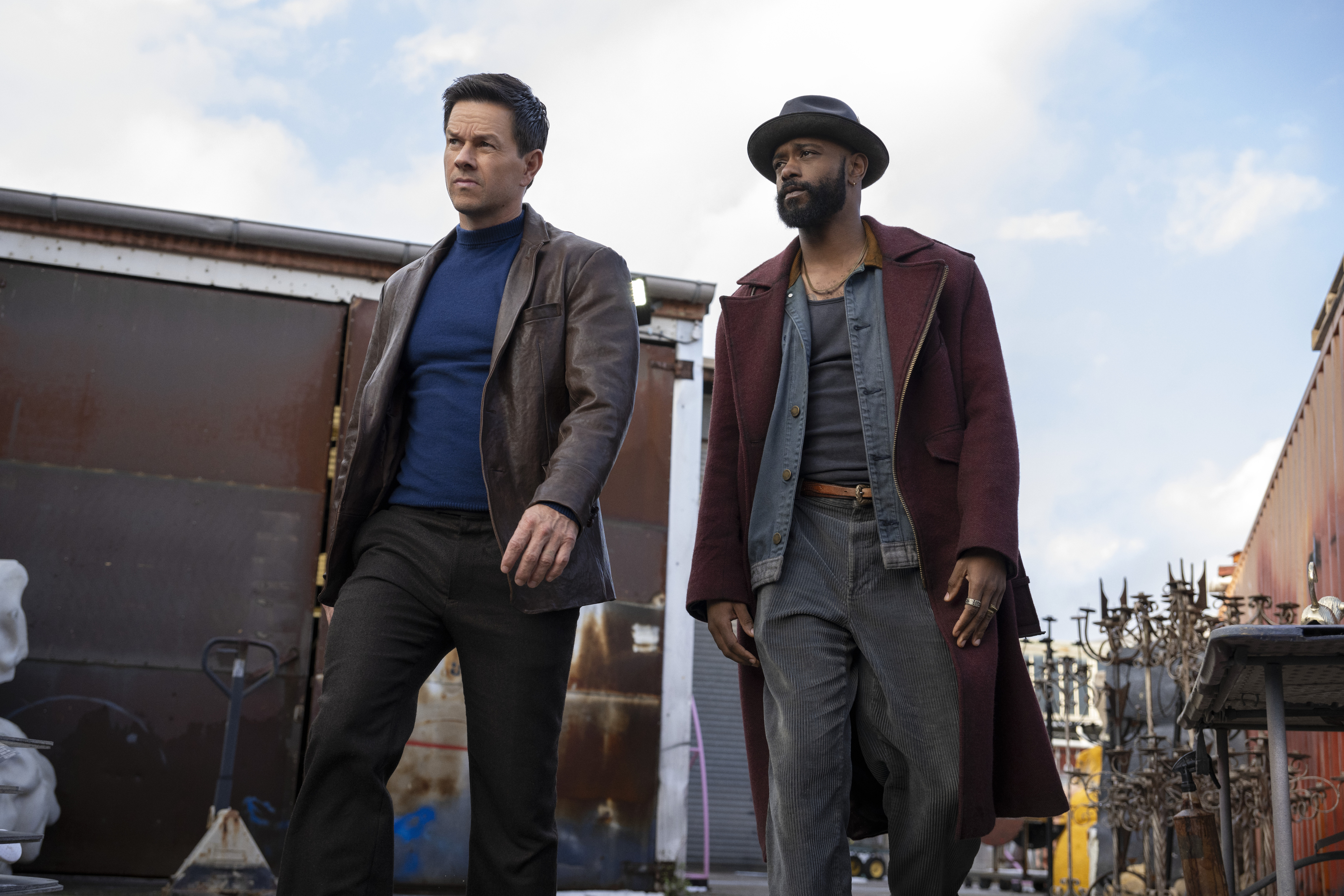 Juego sucio, protagonizada por Mark Wahlberg y LaKeith Stanfield, se ...