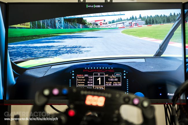 ¿Montar un cockpit de triple monitor? Mira algunos problemas comunes