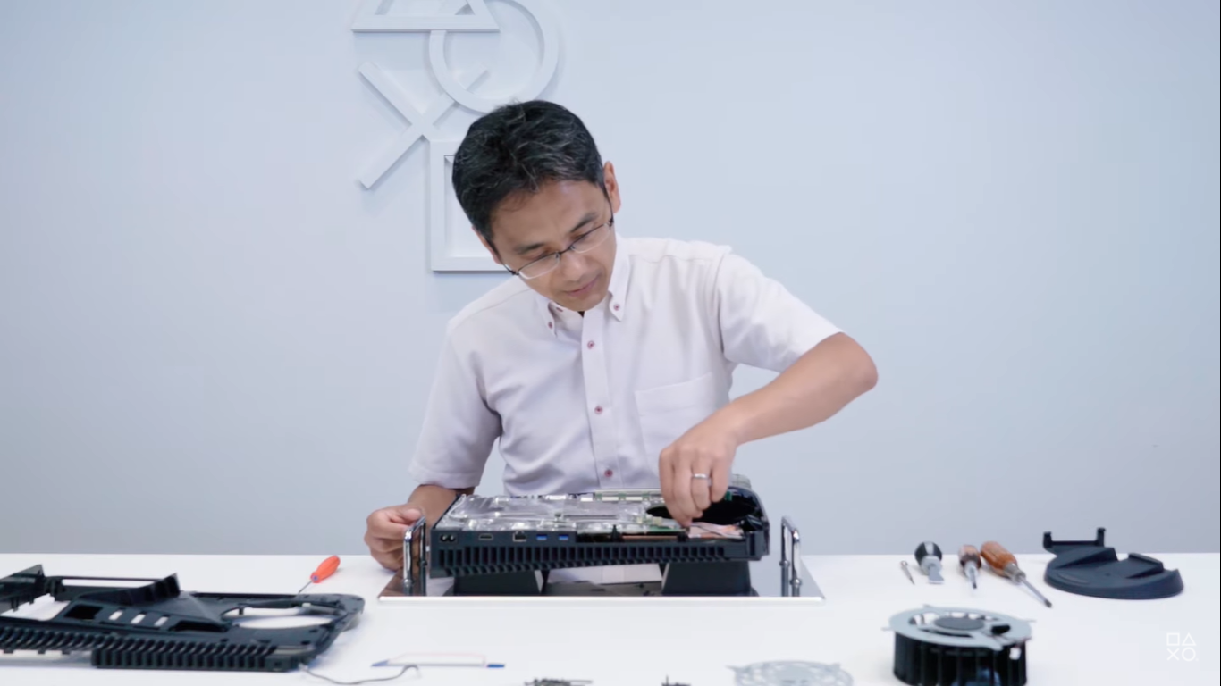 Desmontaje y partes de una PlayStation 5: vídeo y fotos