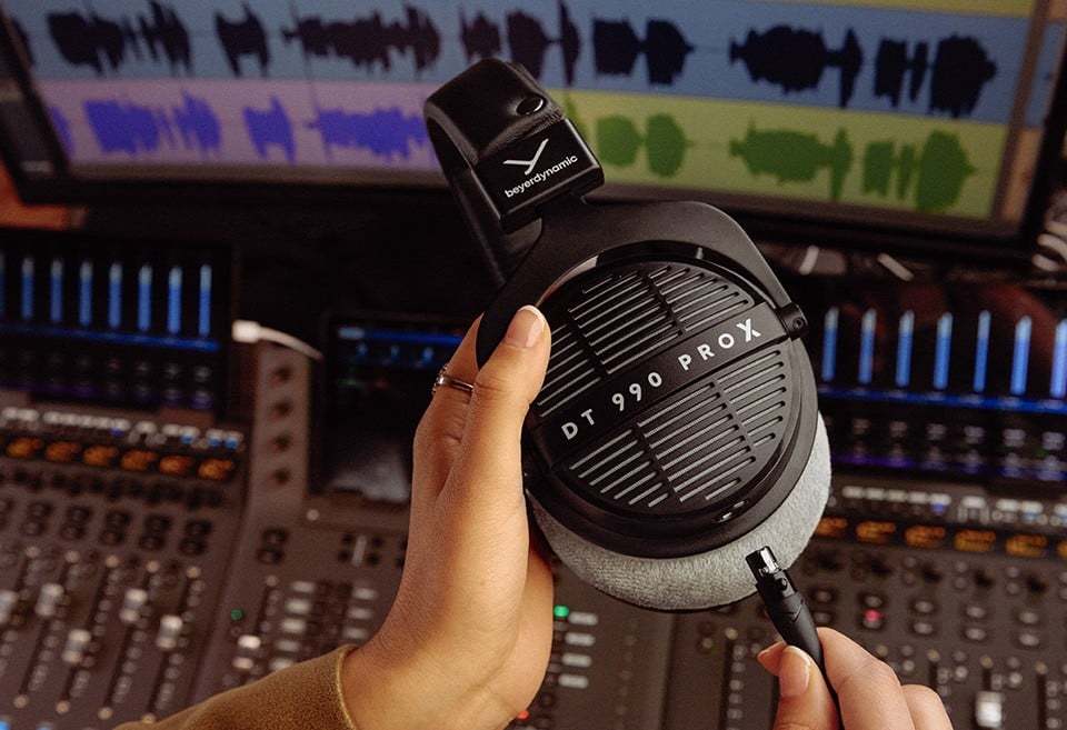 Reseña de hardware: Auriculares Beyerdynamic DT990 Pro X